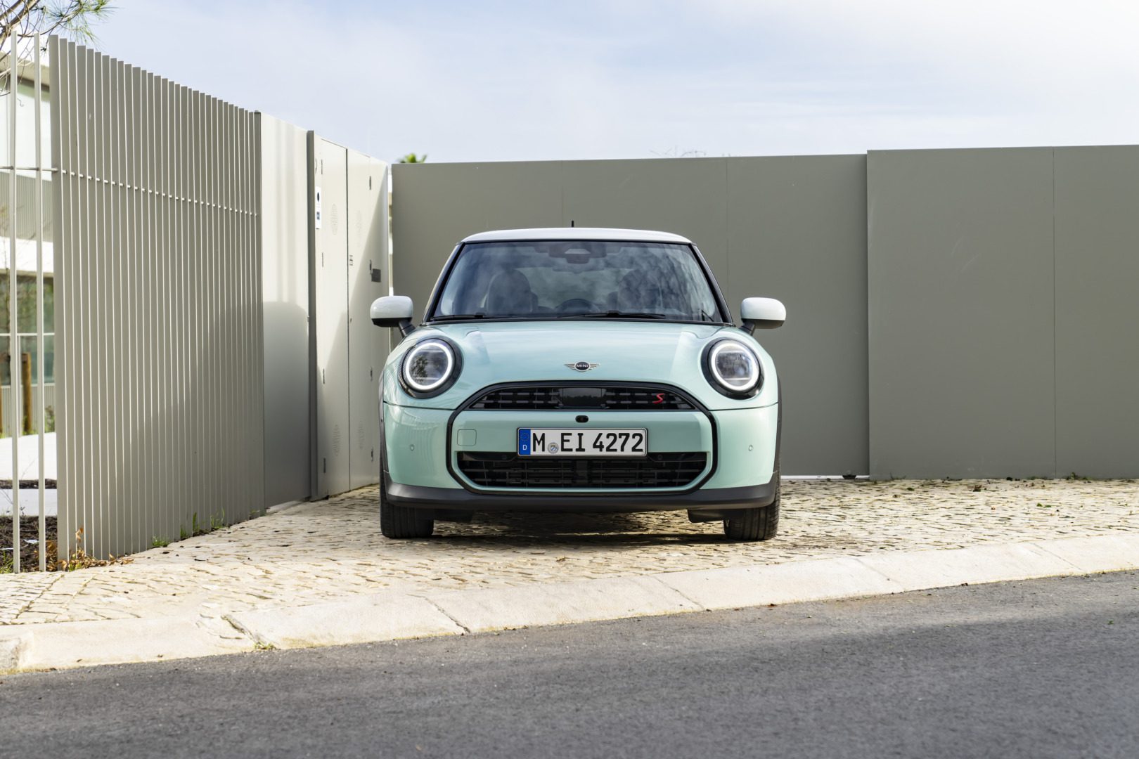 Nowe MINI Cooper S w linii stylistycznej Classic | Obcasy.pl